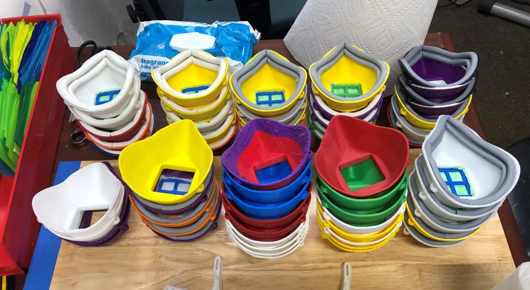Annapolis family builds 3D printer network to create masks | Luminis Health